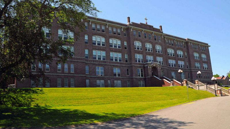 Mount Saint Charles Academy